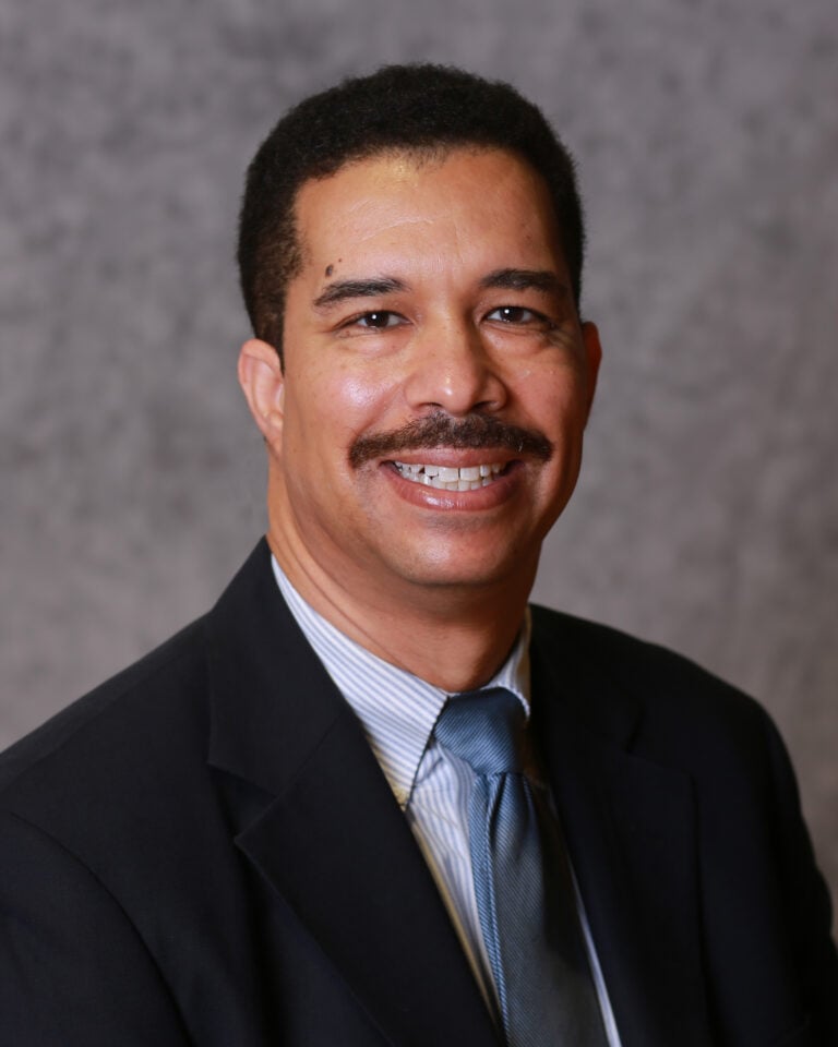 Faculty Profile - Robert Tanner, DMA